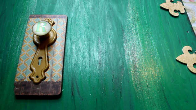 Leprechaun Door DIY, with Gold Nuggets | Debt Free Dana